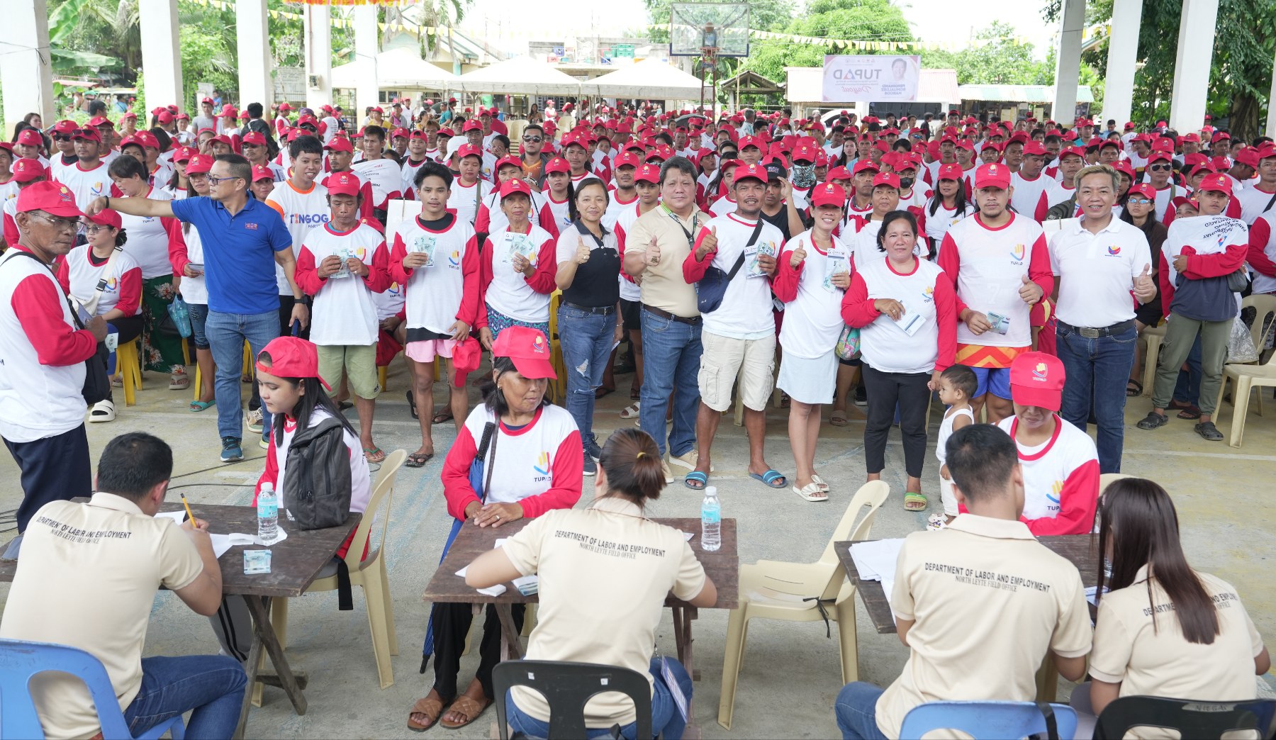Over 3K beneficiaries receive cash, rice aid in Leyte – The Insider News